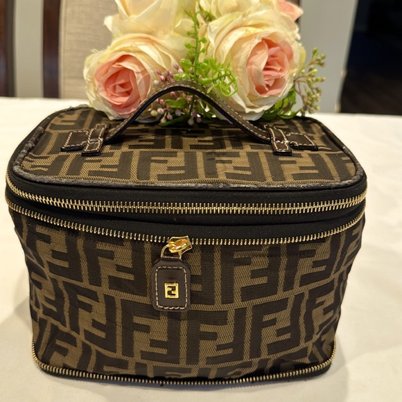 Fendi | Bags | Authentic Fendi Collapsible Vanity Kit | Poshmark